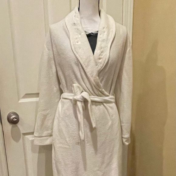 Miss Elaine | Intimates & Sleepwear | Miss Elaine Terry White Robe ...